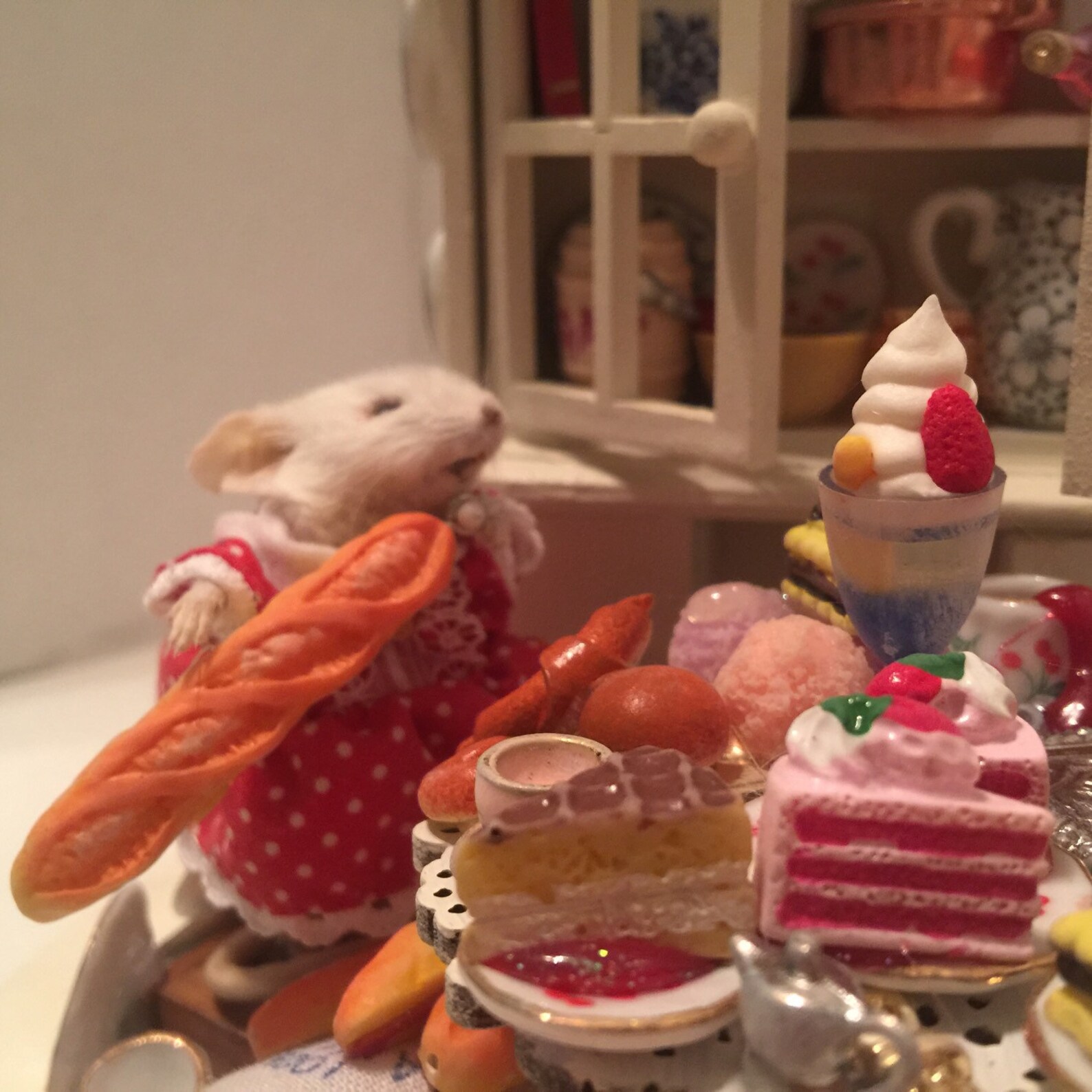 Mrs. Buttons Bakery Mouse Taxidermy Scene in Dome 1:12 Scale - Etsy