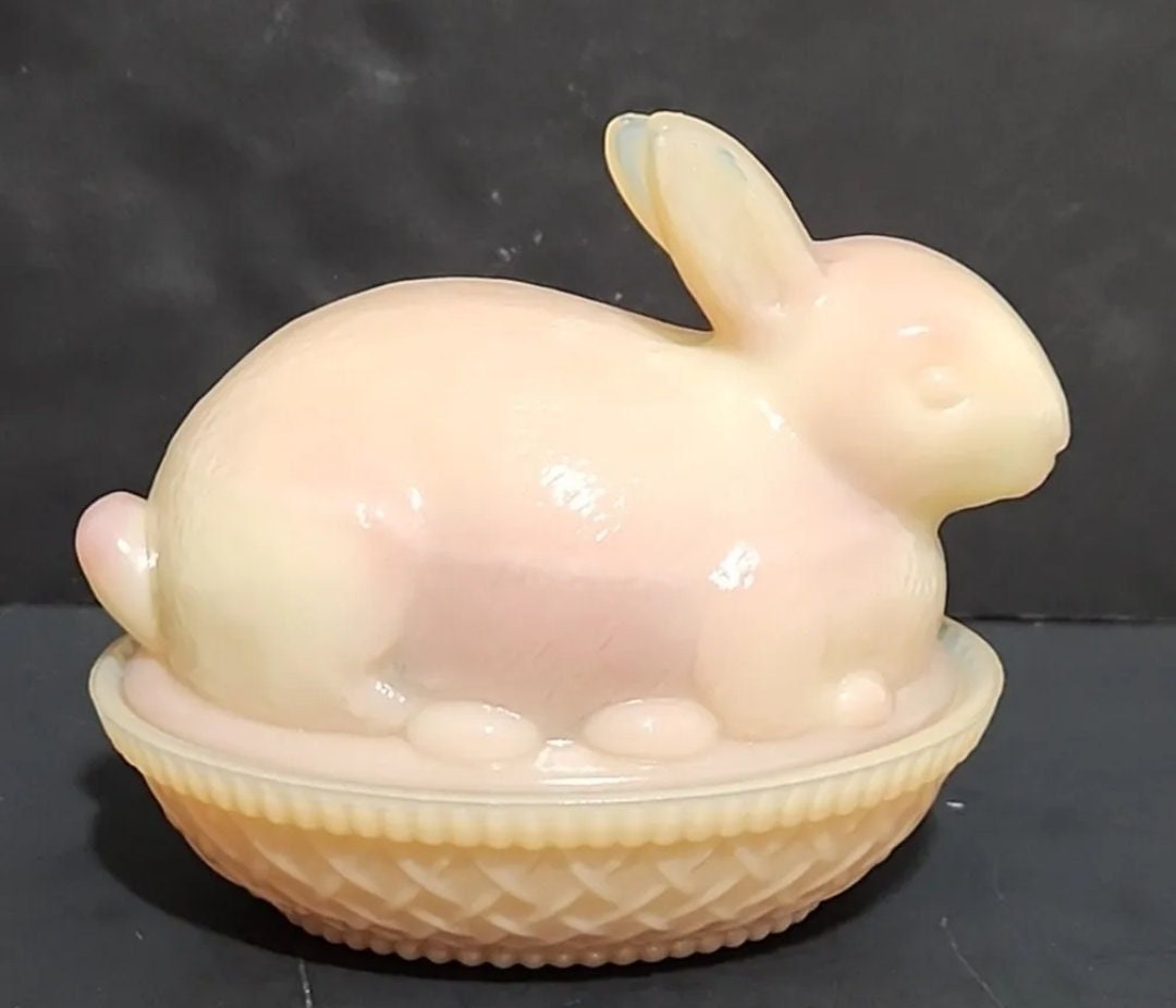 Fenton Glass Shiny Burmese Uranium Easter Bunny Rabbit Nest Dish RARE ...