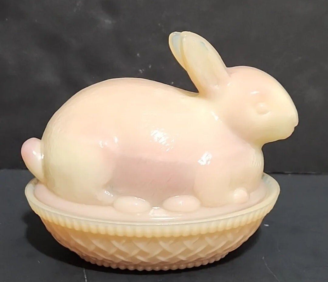 Fenton Glass Shiny Burmese Uranium Easter Bunny Rabbit Nest Dish RARE ...