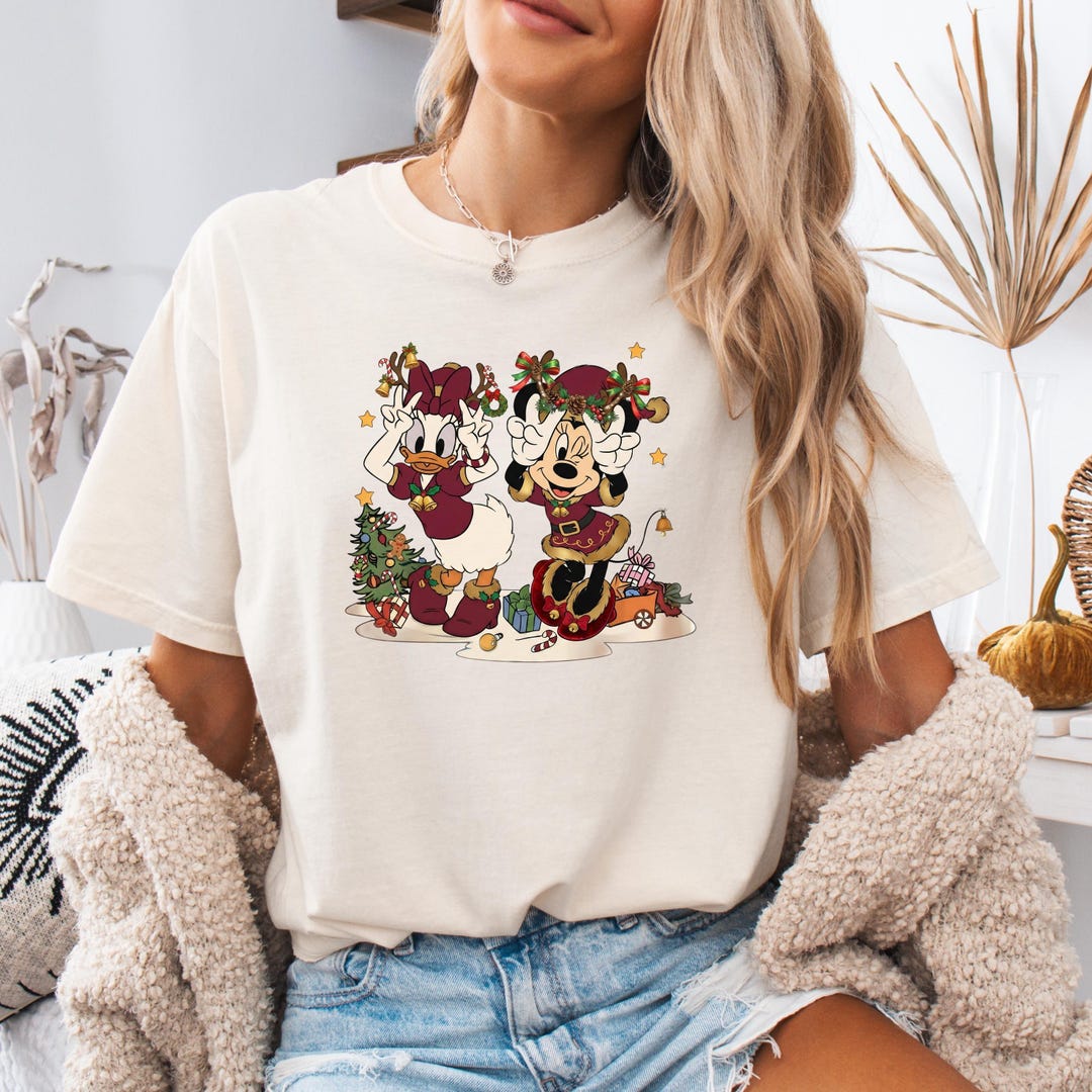 Minnie and Daisy Christmas Shirt, Disney Besties Holiday Tee, Reindeer ...