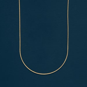Yellow Gold Men's Necklace - 1mm Thin and Minimalist Tube Like Snake ...