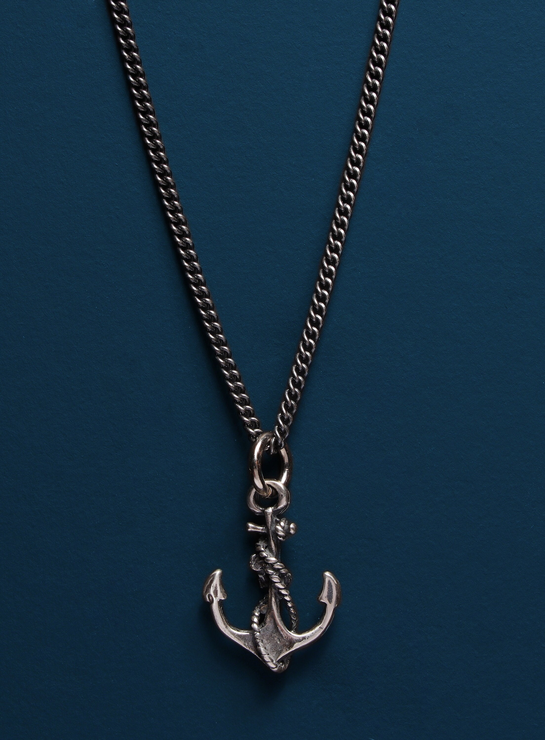 Mens anchor pendant store