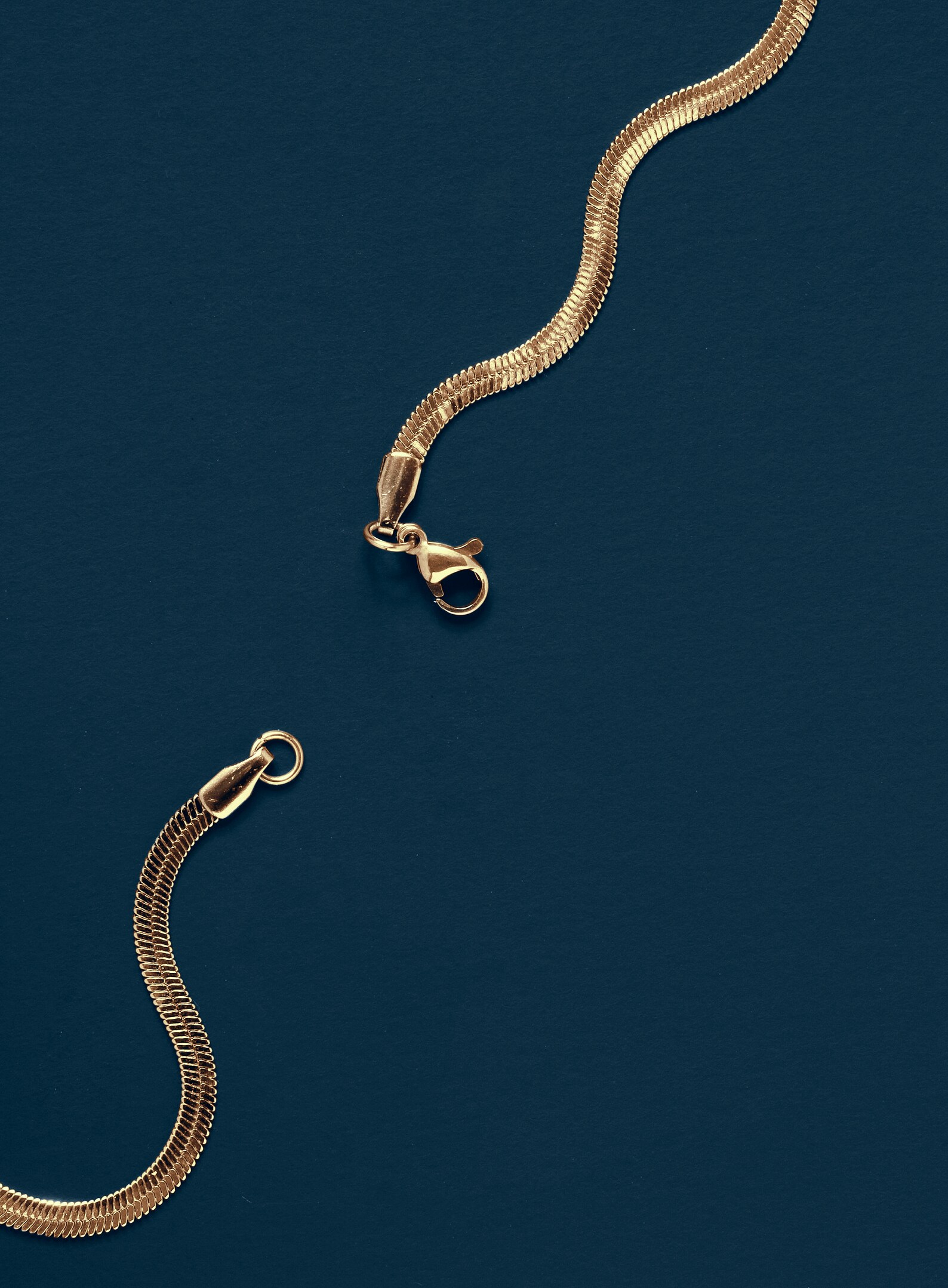 Gold Men's Chain Necklace - 3mm Sleek Herringbone Snake Style Chain ...