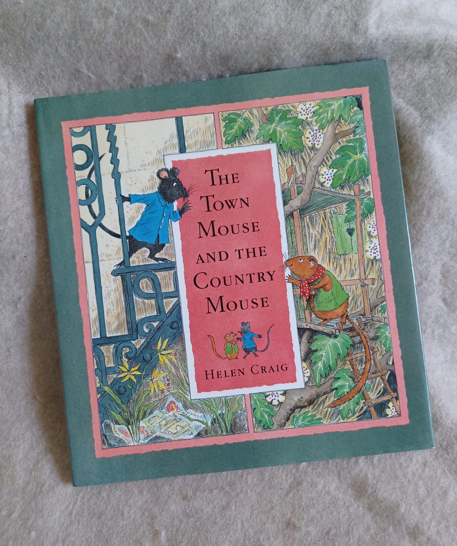 The Town Mouse & the Country Mouse Hardcover Book 1992 - Etsy