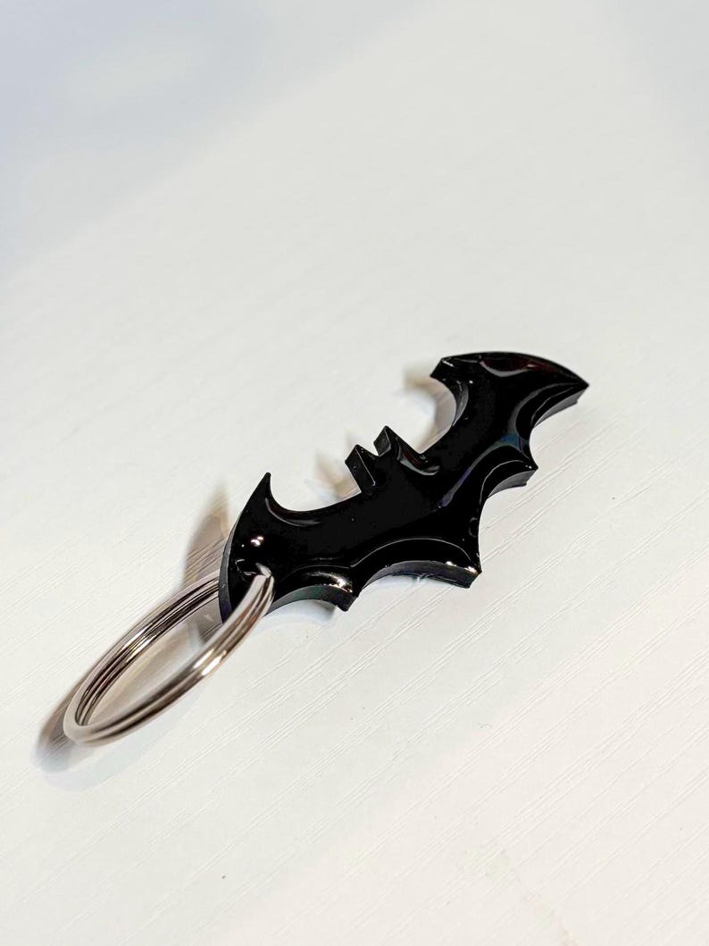 3D Printed Batman Keychain - Resin Coated PLA - Etsy