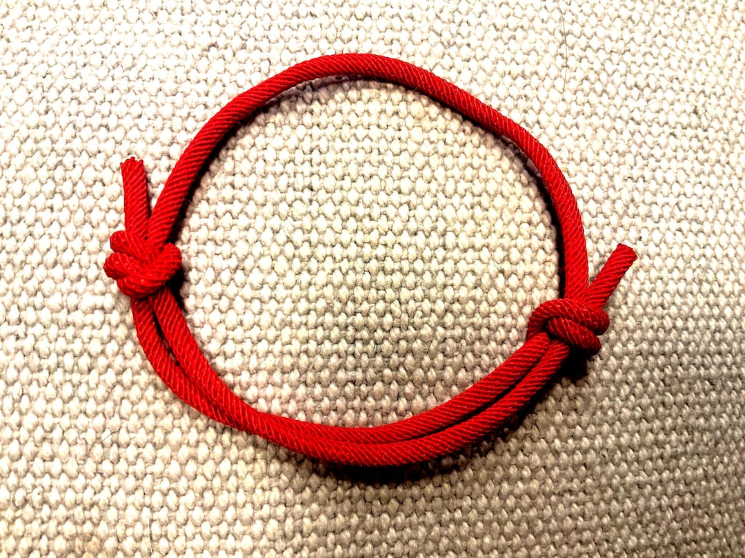 Red Thread Against the Evil Eye • Simple Knot • Adjustable Amulet ...