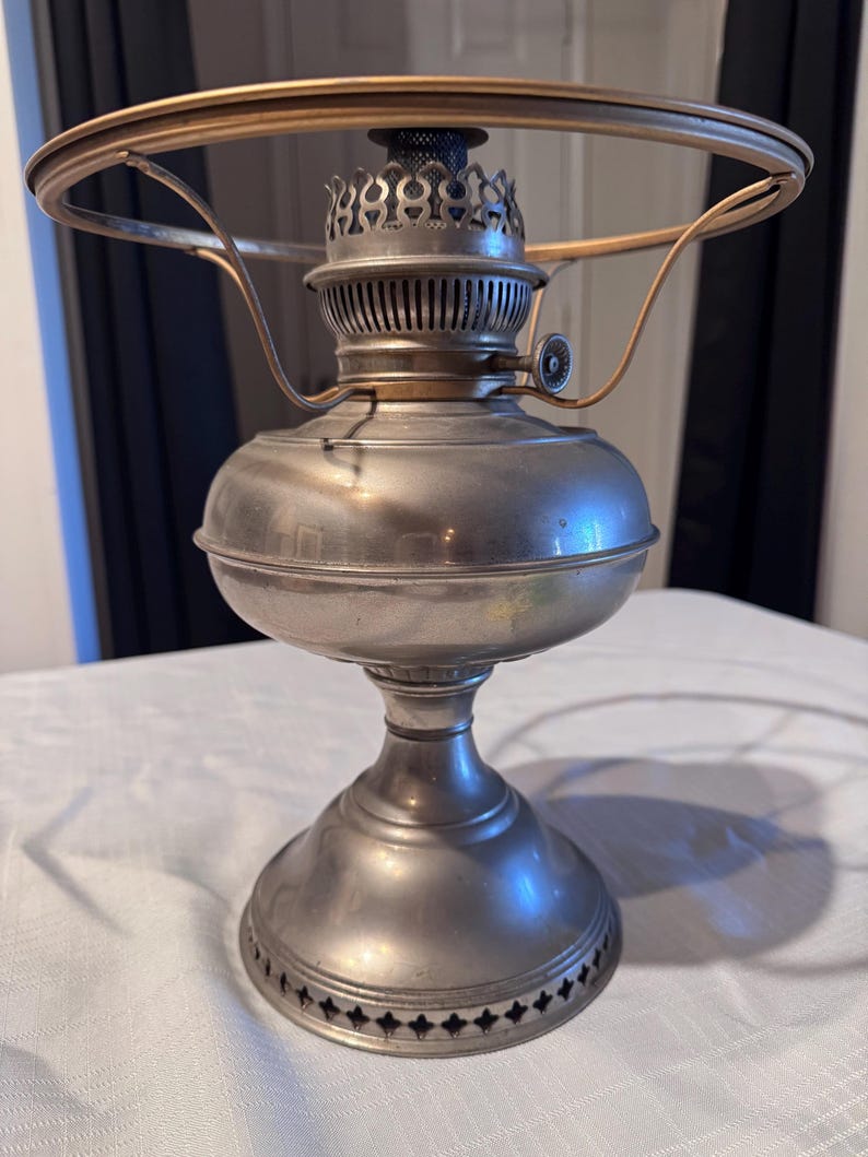 1905 Rayo Victorian Non-electrified Base & Flame Spreader - Original ...