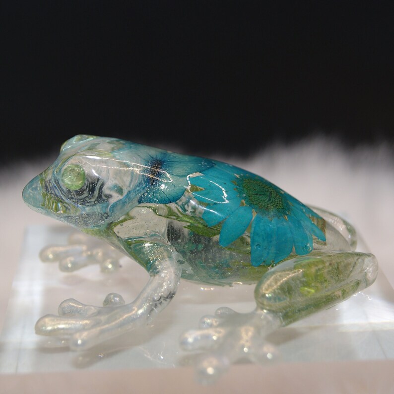 Teal Turquoise Frog With Pressed Real Flower Resin Garden Home ...