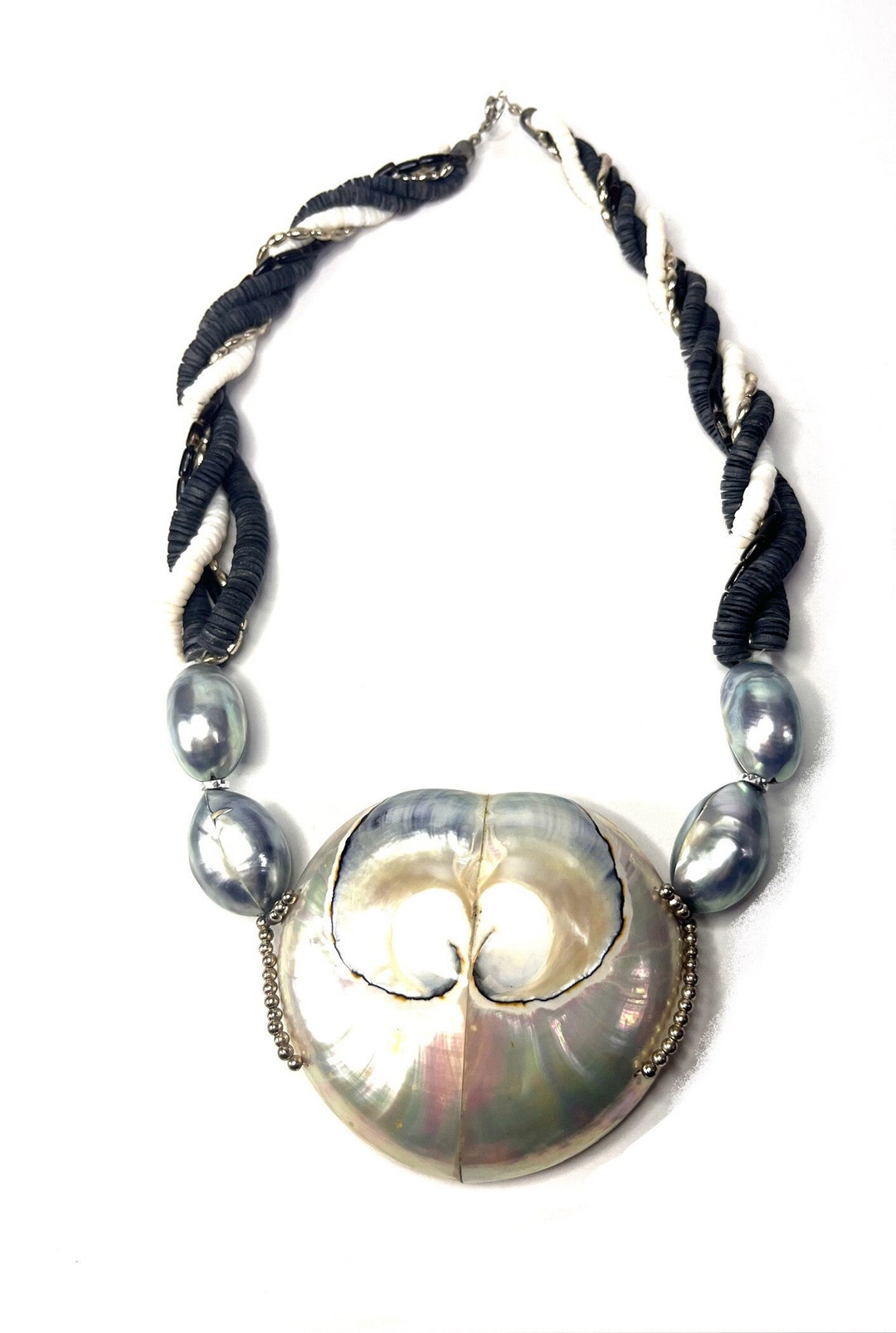 Vintage Pearlized Seashell Ammonite Necklace, Vintage Shell Necklace ...
