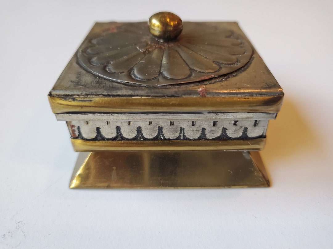 Vintage Brass Box, Metal Embossed Box, Jewelry Box, Trinket Box, Ring ...