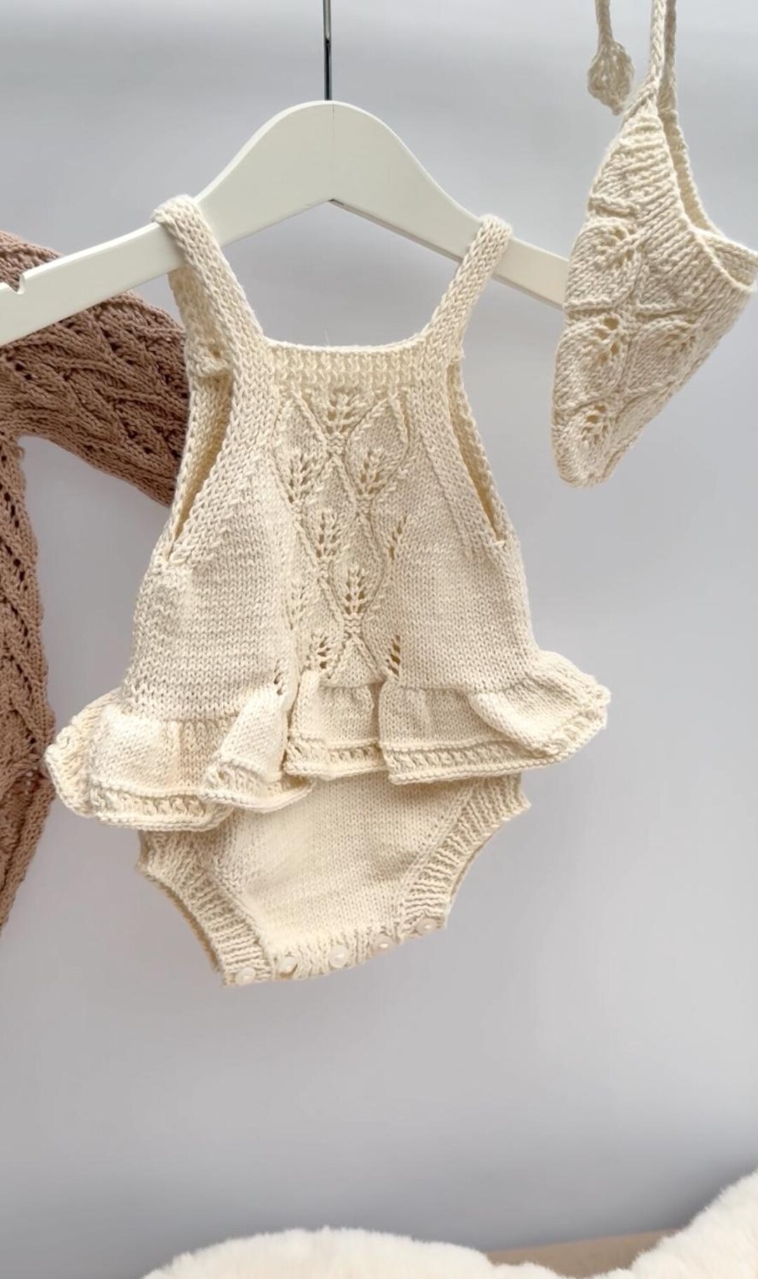 Baby Leaf Pattern Set With Hat and Booties - Etsy