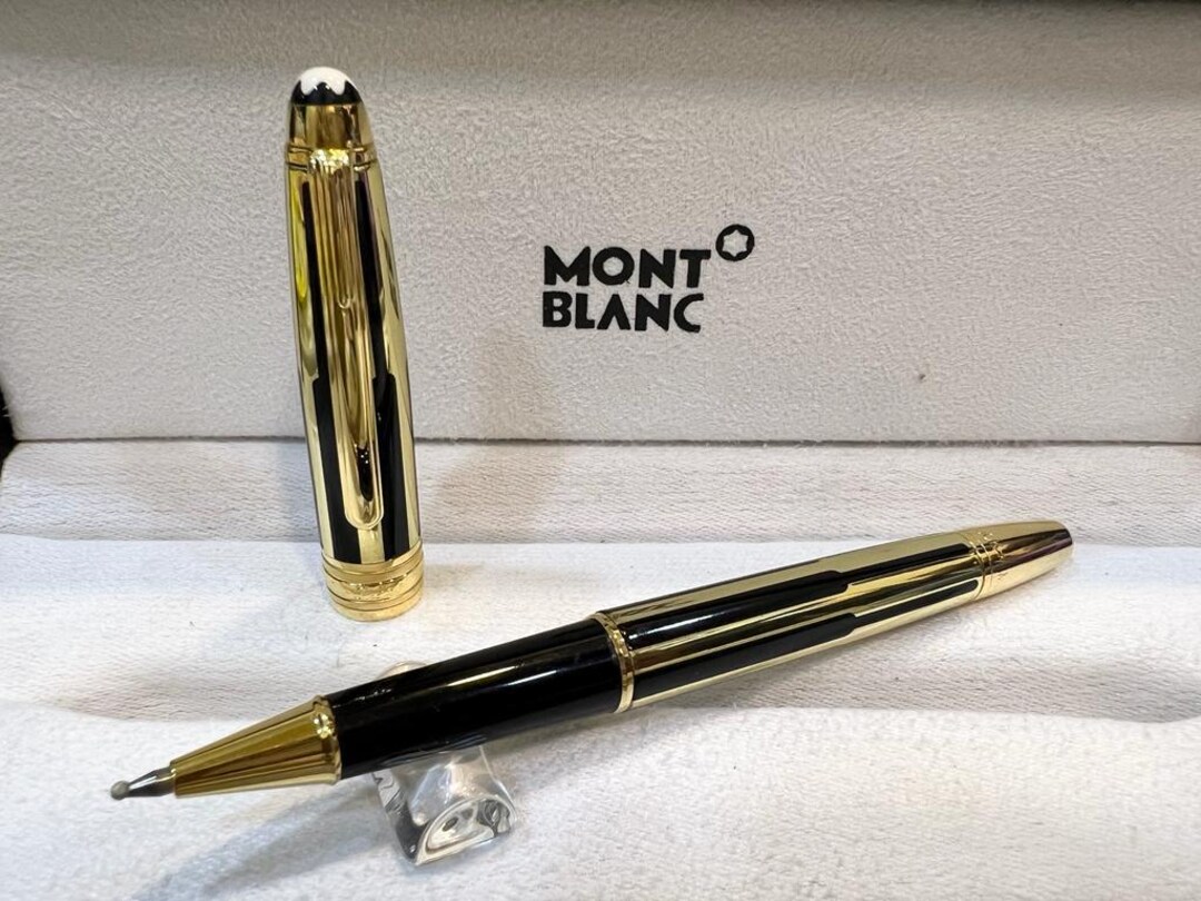 Montblanc Meisterstuck Solitaire Doue Gold+black Colour Body Ballpoint ...