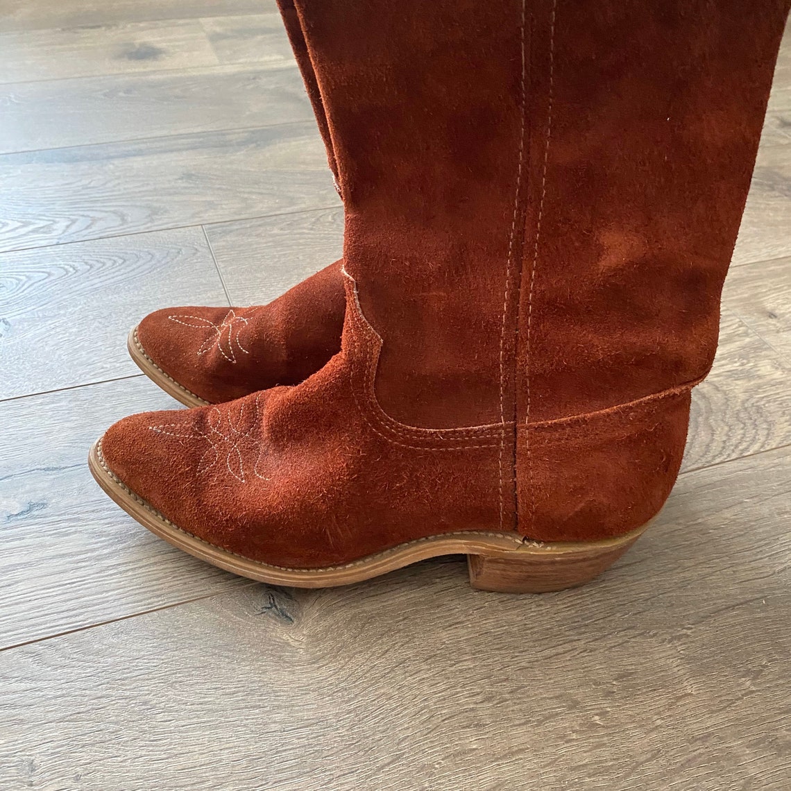 1980s Suede Western Boots Rust Color Rounded Toe Heels Stitch | Etsy