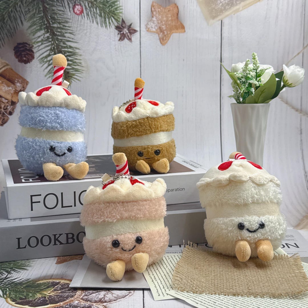 Birthday Cake Keychain, Handmade Cake Crochet Keychain, Kawaii Plush ...