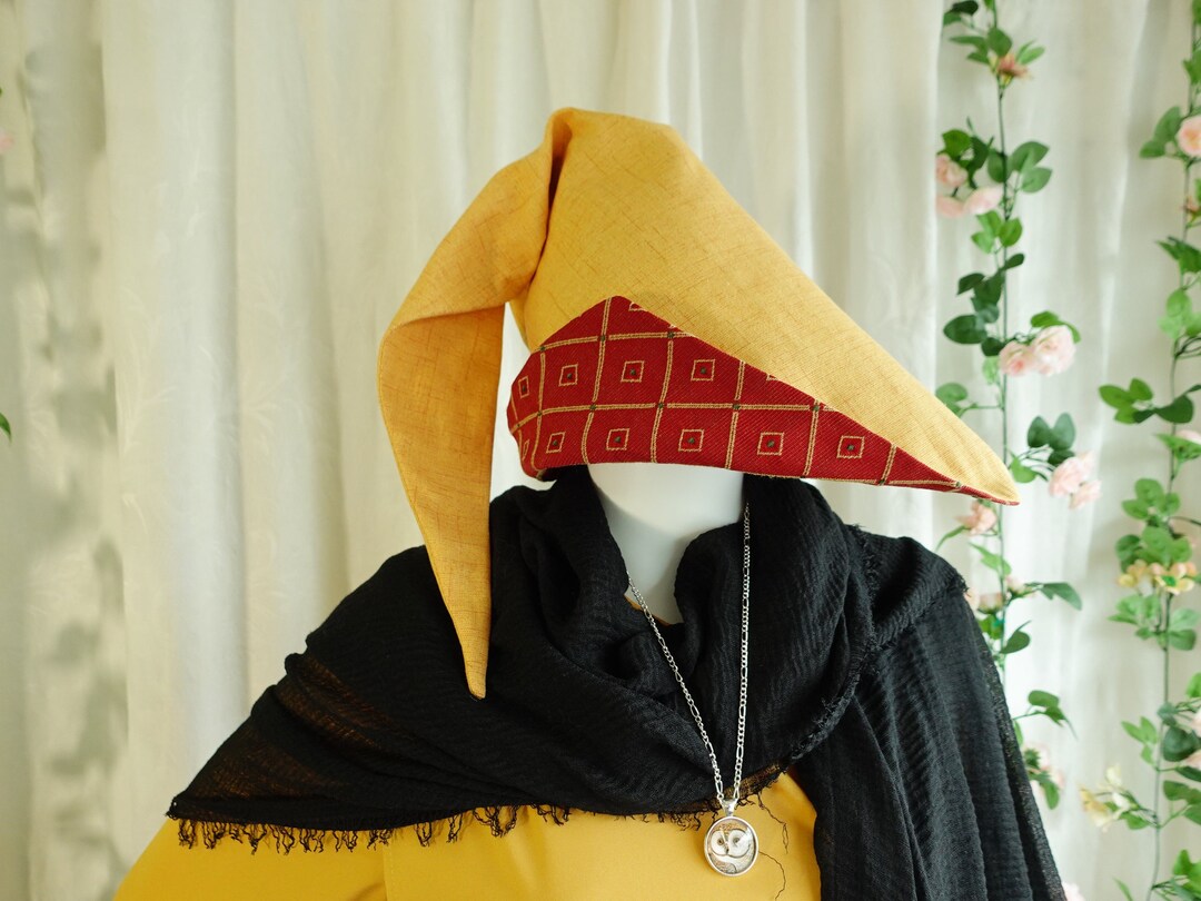 Showy Red and Gold Tapestry Medieval Hat Costume LARP Fantasy Red Mage ...