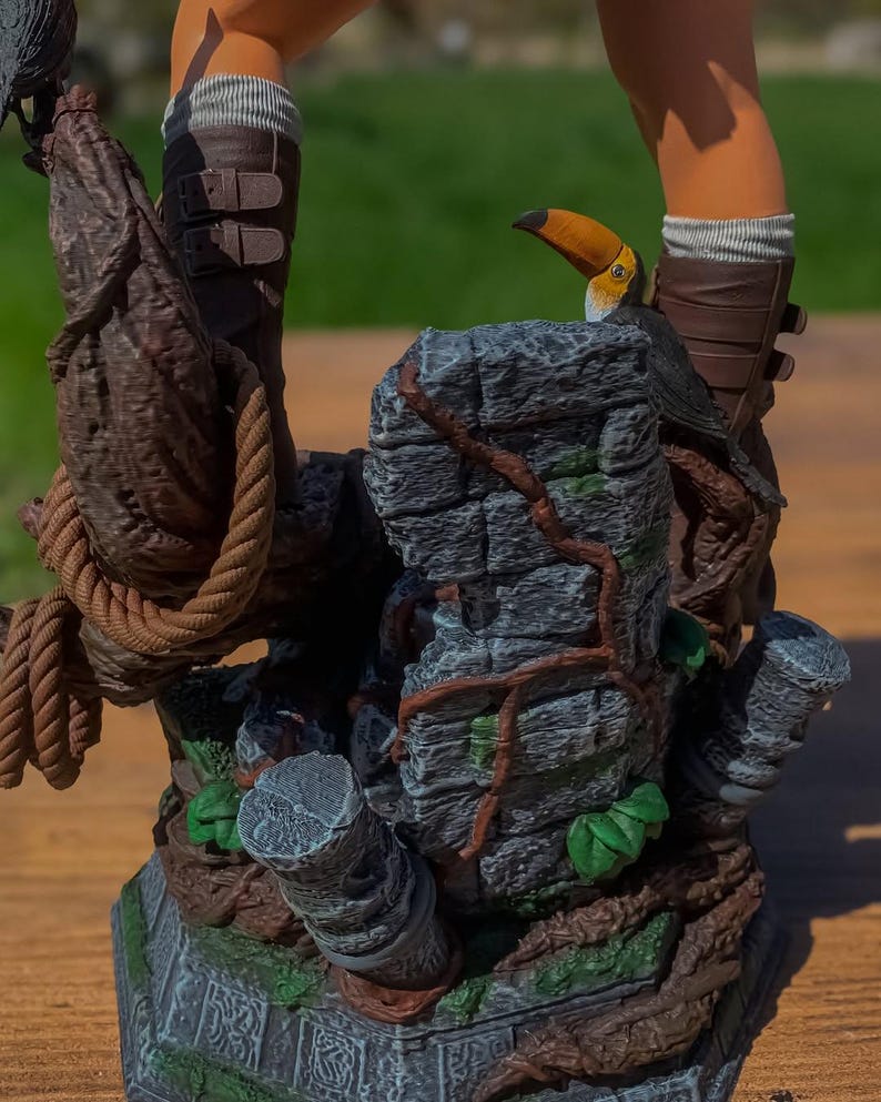 Lara Croft Statue | 3d Model | Action Figure | Hand-painted | Tabletop ...