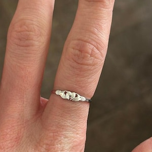 Friendship Fenian Dainty Ring Gold - Etsy