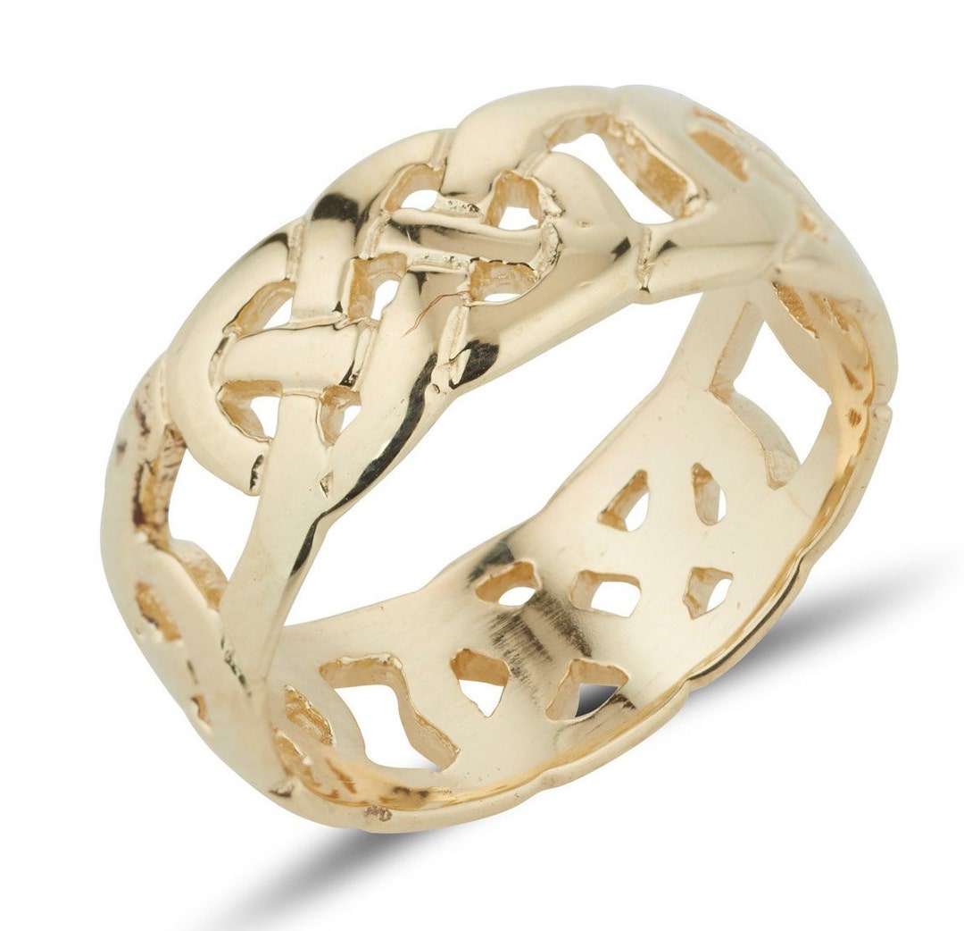 Wicklow Band Celtic Ring in Gold - Etsy