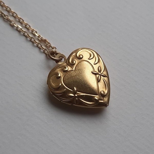 Vintage Heart Locket - Etsy