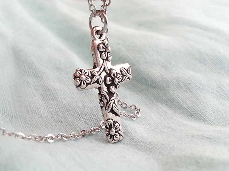 Silver Cross Necklace. Silver Cross Charm. Floral Cross - Etsy