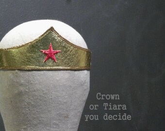 Two Wonderful Tiara - Etsy