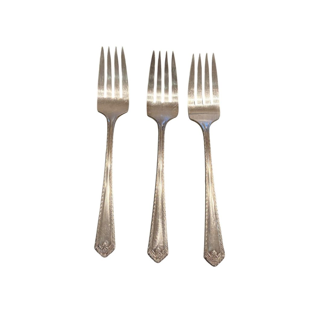 Set of 3 Forks 1881 Rogers (oneida) BRIDAL WREATH Salad Dessert Forks ...