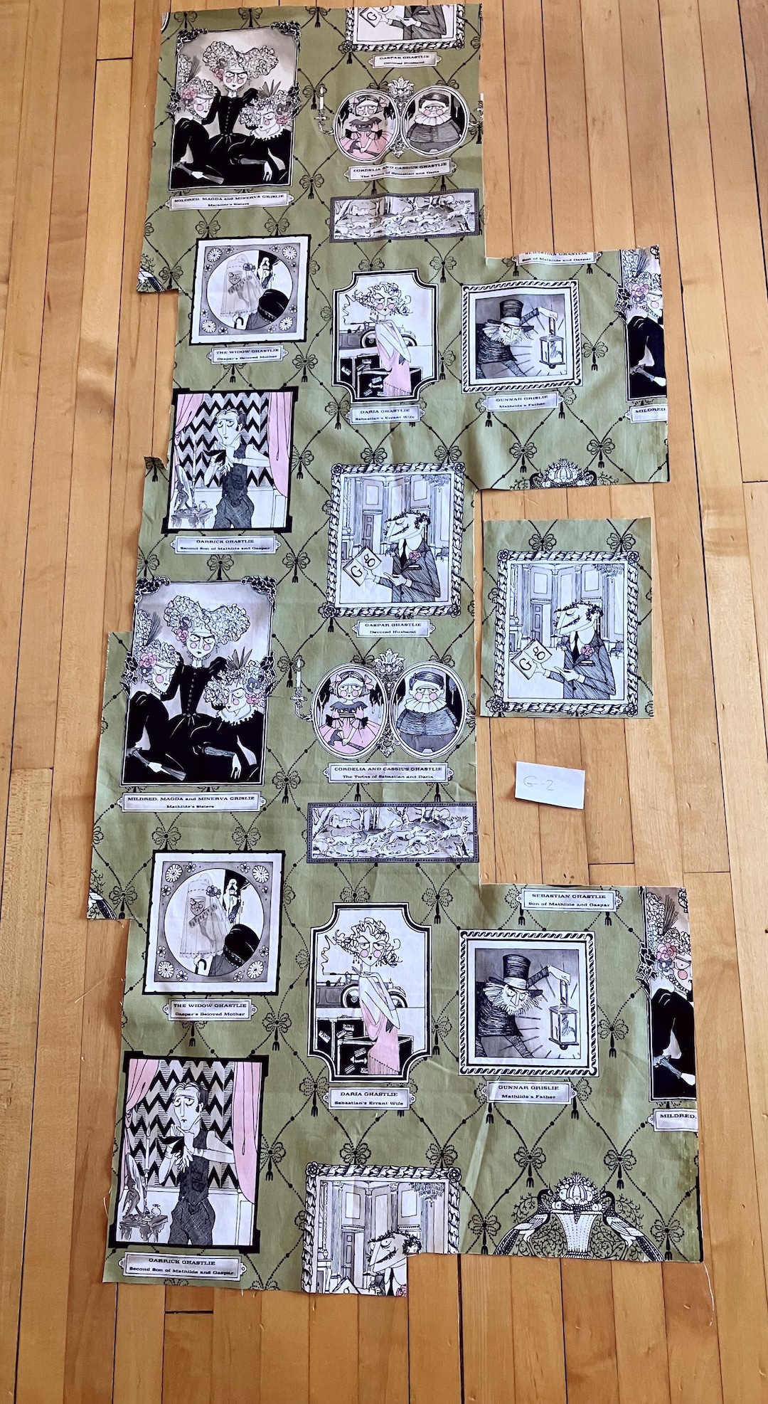 GHASTLIE GALLERY Fabric Scrap Alexander Henry Ghastlies Gaspar Garrick ...