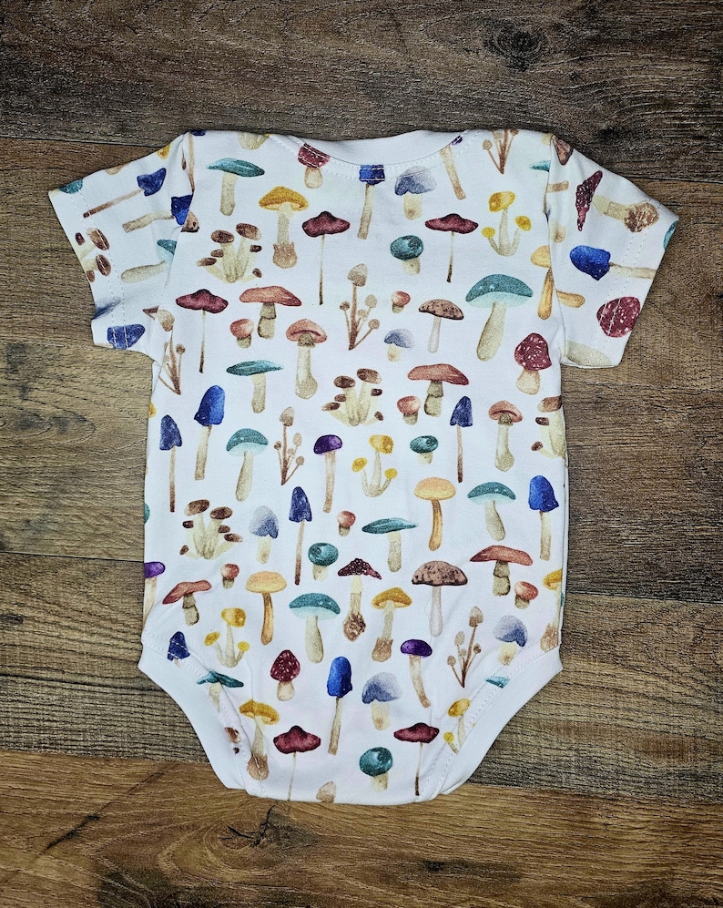 Body de bebé con forma de hongo / Conjunto de naturaleza / Conjunto de ...