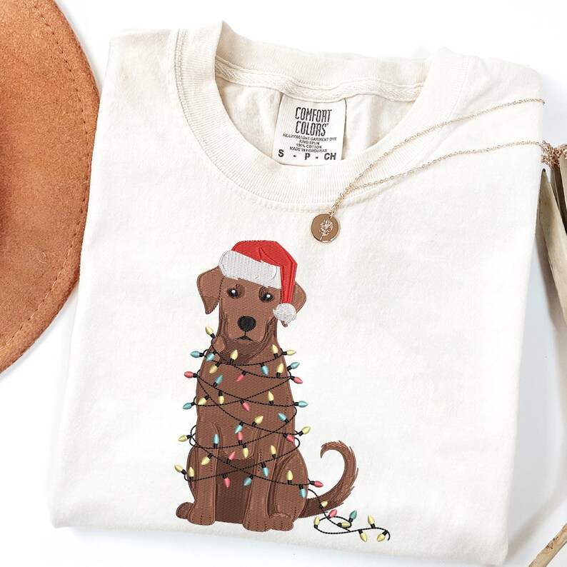 Chocolate Lab Christmas Embroidery File, Cute Brown Dog With Santa Hat ...