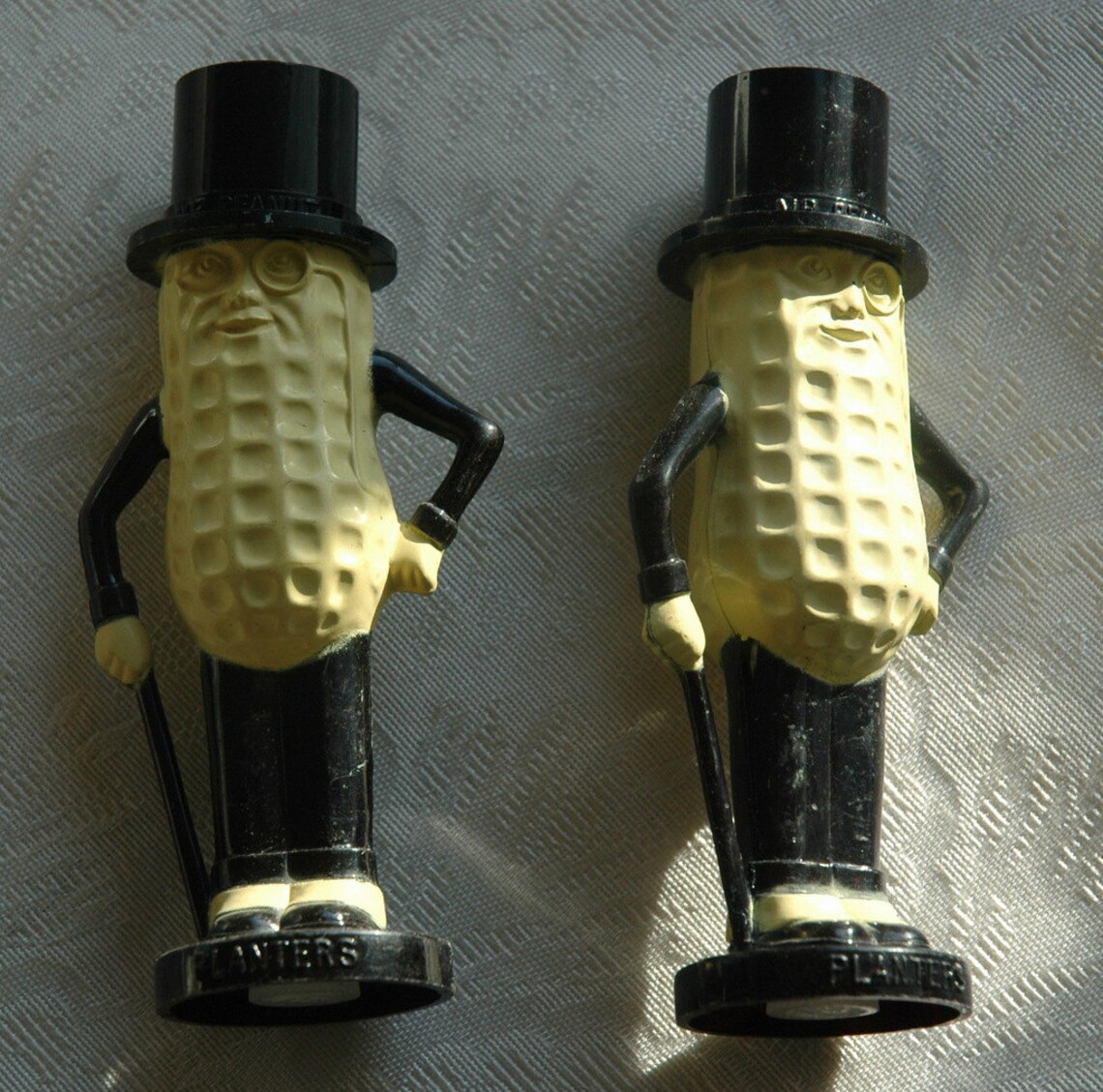 Vintage Planter's Mr. Peanut Advertising Salt & Pepper Shakers-hard ...
