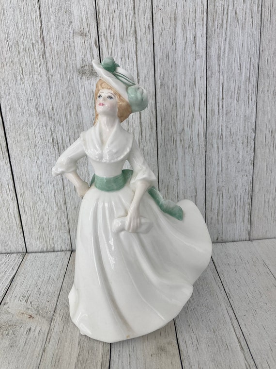 Figurines Art & Collectibles Royal Doulton Pretty Ladies Margaret ...
