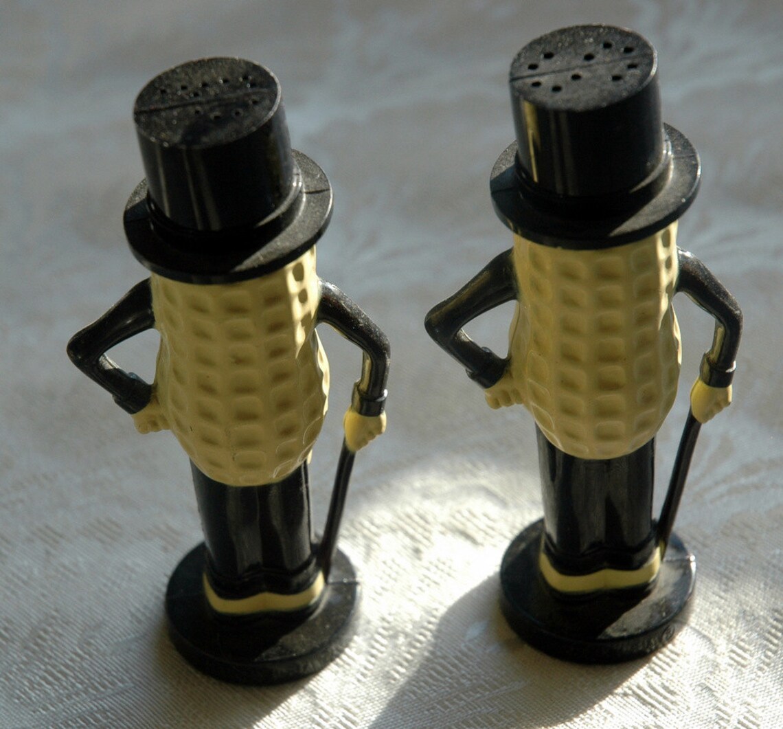 Vintage Planter's Mr. Peanut Advertising Salt & Pepper Shakers-hard ...
