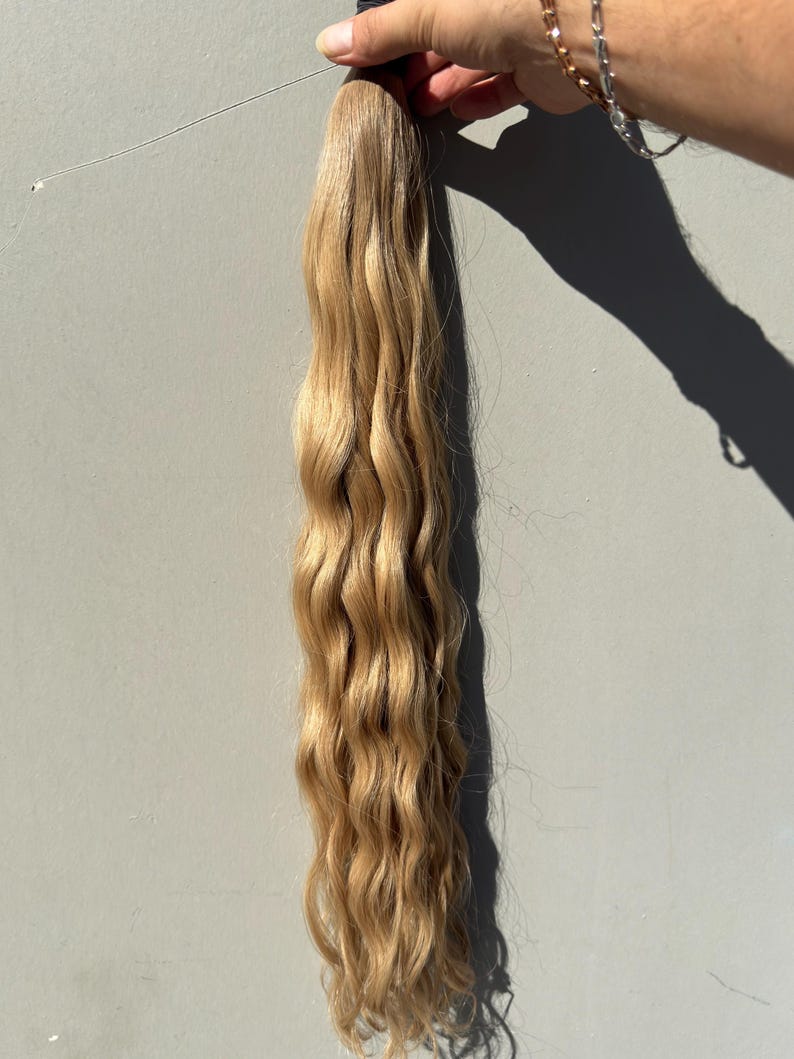 Caramel Honey Blonde Silky Wavy Hair Extensions 28" - Slavic Virgin ...
