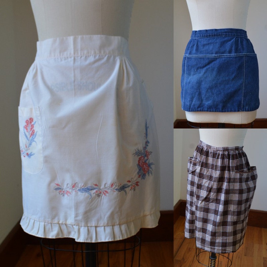 Collection of Three Vintage Aprons, Vintage Floral Aprons Size Large - Etsy