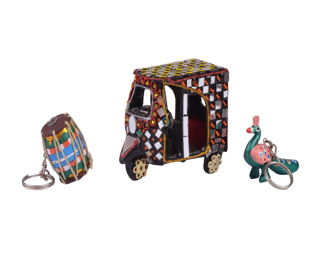 Handmade Model of an Auto Rickshaw With 02 Keychains. A Vintage ...