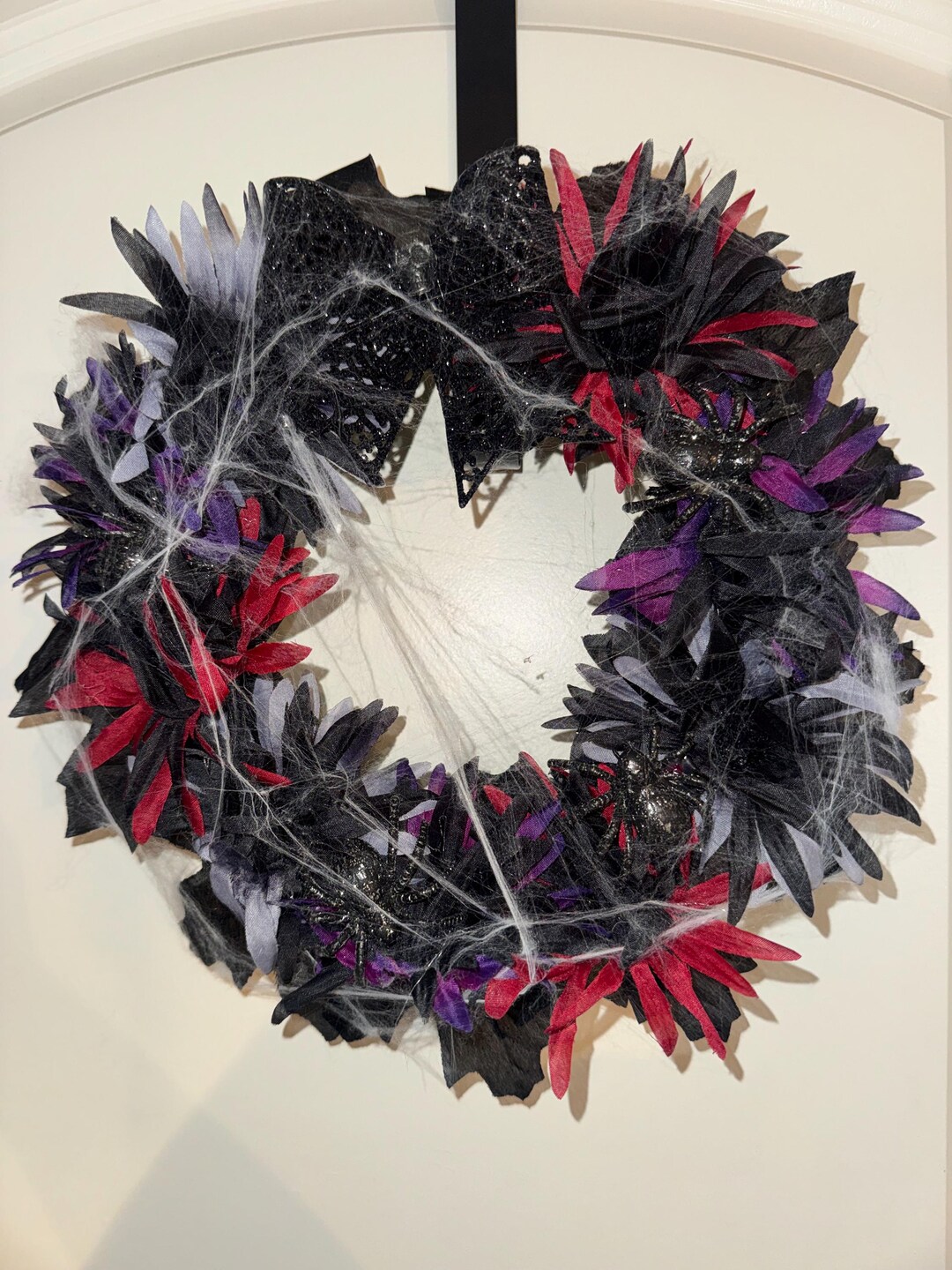 Handcrafted Webbed Flower Wreath | 9.8” Gothic Halloween Wreath ...
