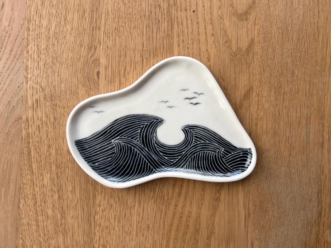Ceramic Sgraffito Wave Ring Dish / Teaspoon Rest - Etsy