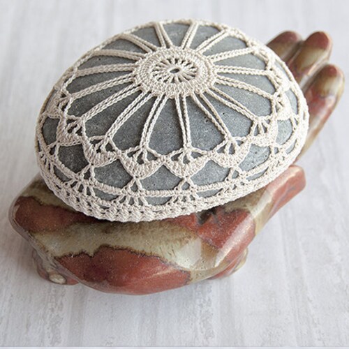 Crochet Pattern Crochet Lace Stone Cover Pattern Rock Cozy - Etsy