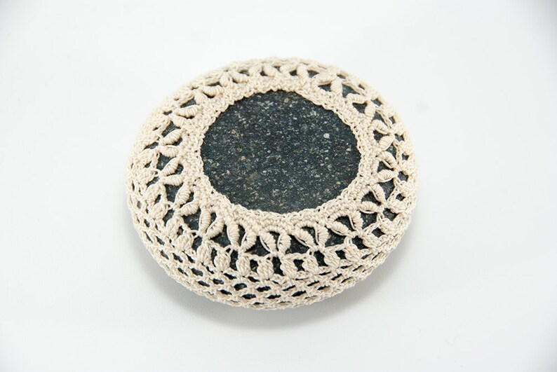 Crochet Stone Pattern DIY Lace Stone Cover Pattern Rock - Etsy