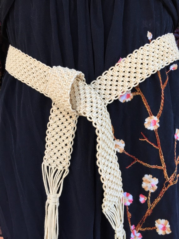 SALE Vintage Macrame Belt, Boho Beige Belt, Renaissan… - Gem