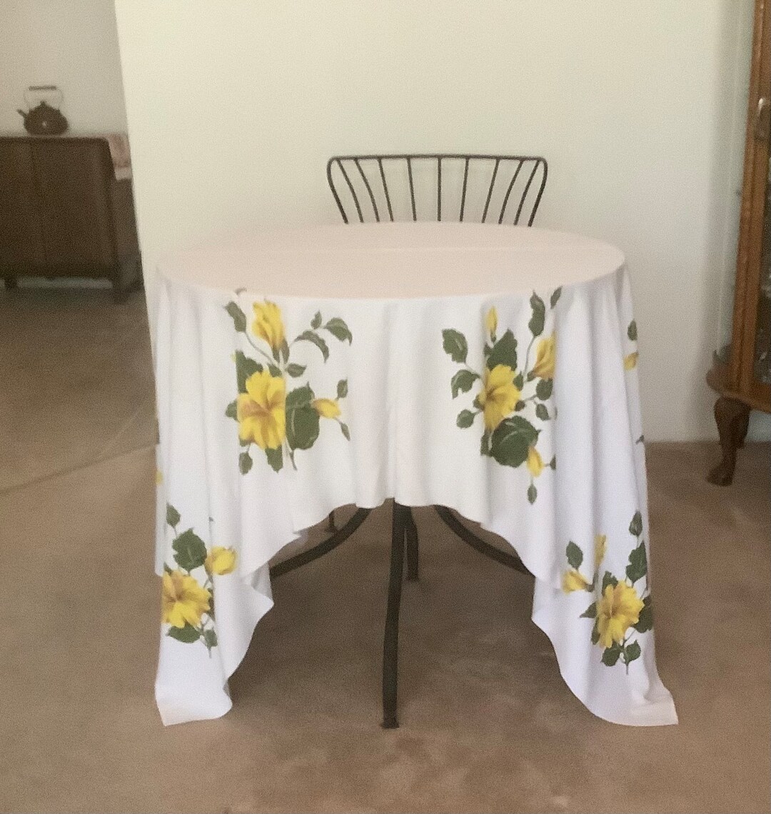 Vintage CALIFORNIA HAND PRINTS Tablecloth With Yellow Hibiscus - Etsy