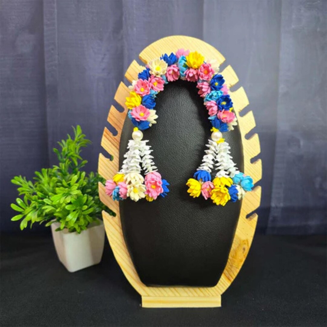 Handmade Floral Foam Chandrika | Radha Krishna Idol Decor| Other Devi ...