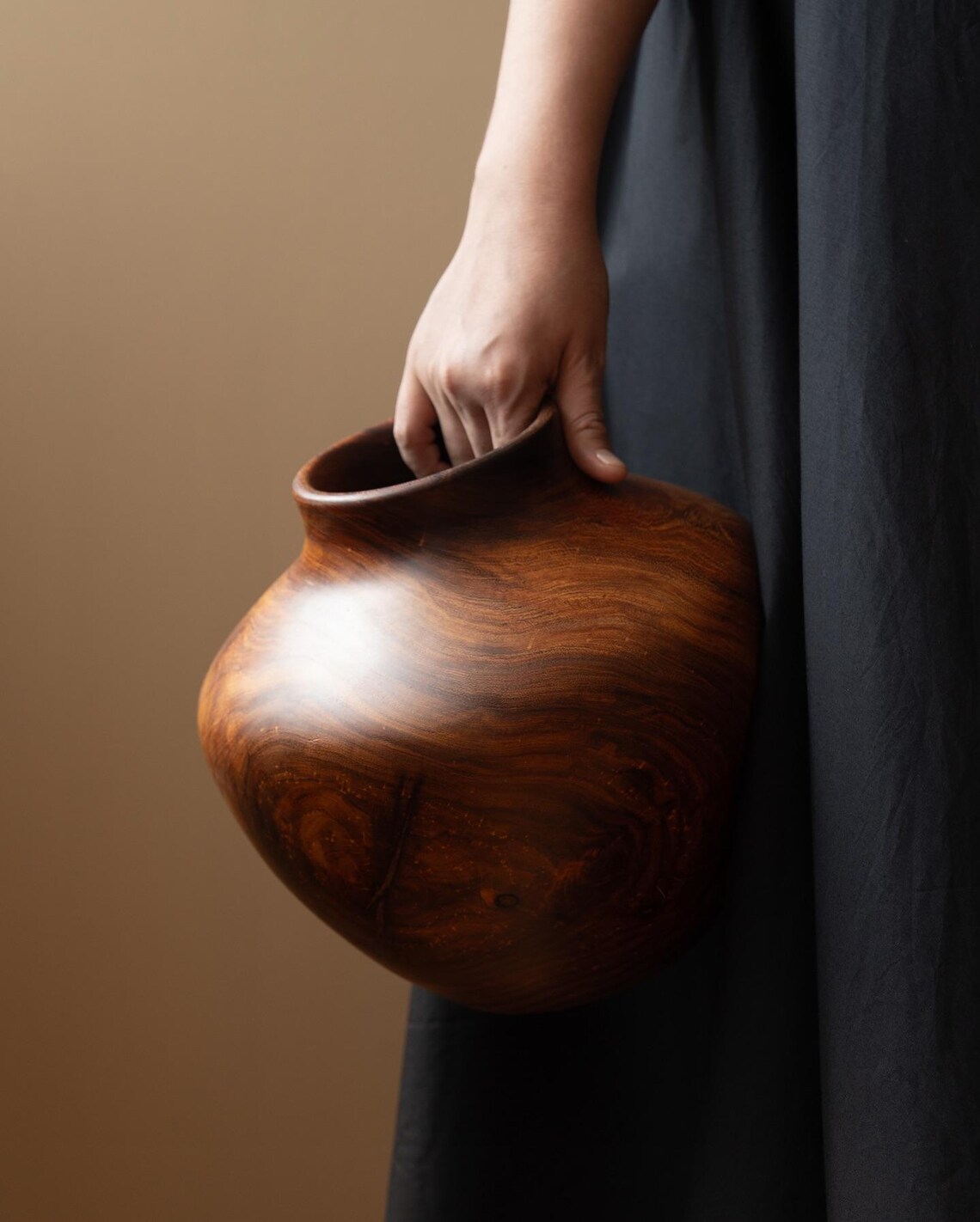 Walnut Wood Vase - Large Wooden Vase for Dried Flowers, Rustic Modern ...