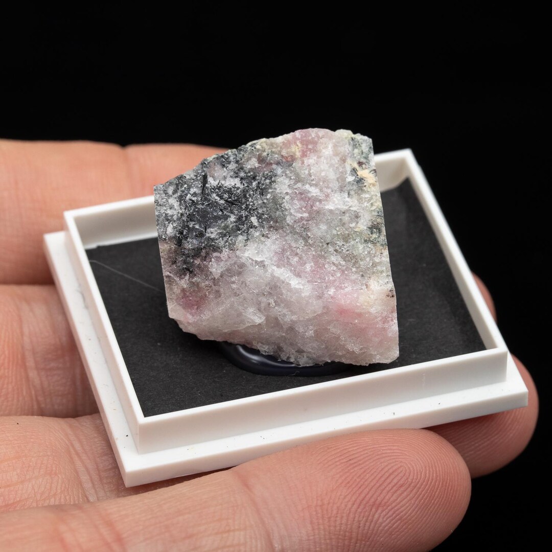 Rare Tugtupite Raw Crystal Specimen Greenland - Fluorescent Stone 0.41 ...