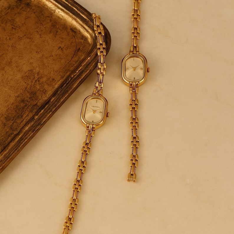 Women Vintage Style Gold Tone Bracelet Watch | Dainty Retro Watch ...