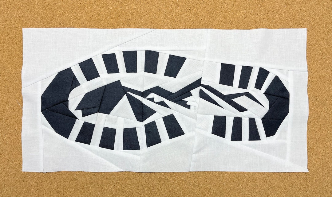 Hiking Boot Mountain Range FPP Patternpaper Piecing Quilt Block - Etsy