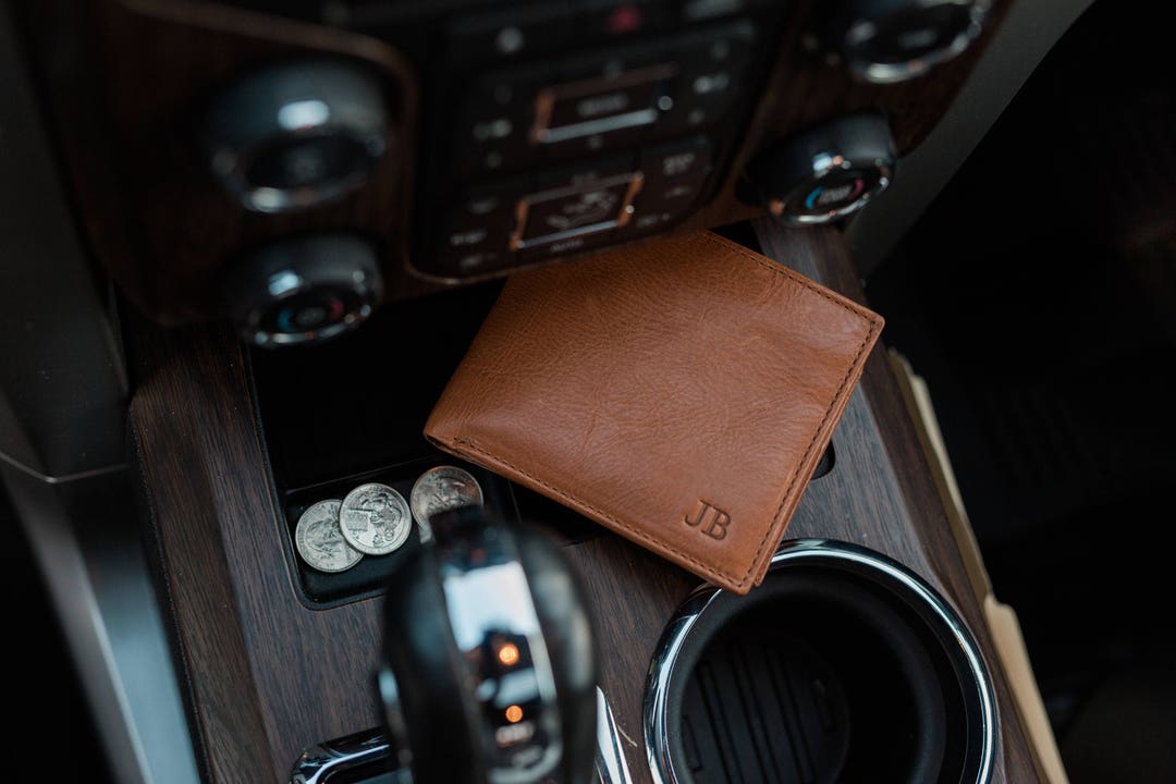 OOPSIE - Personalized Leather Wallet for Men - Beauty Imperfections - Etsy