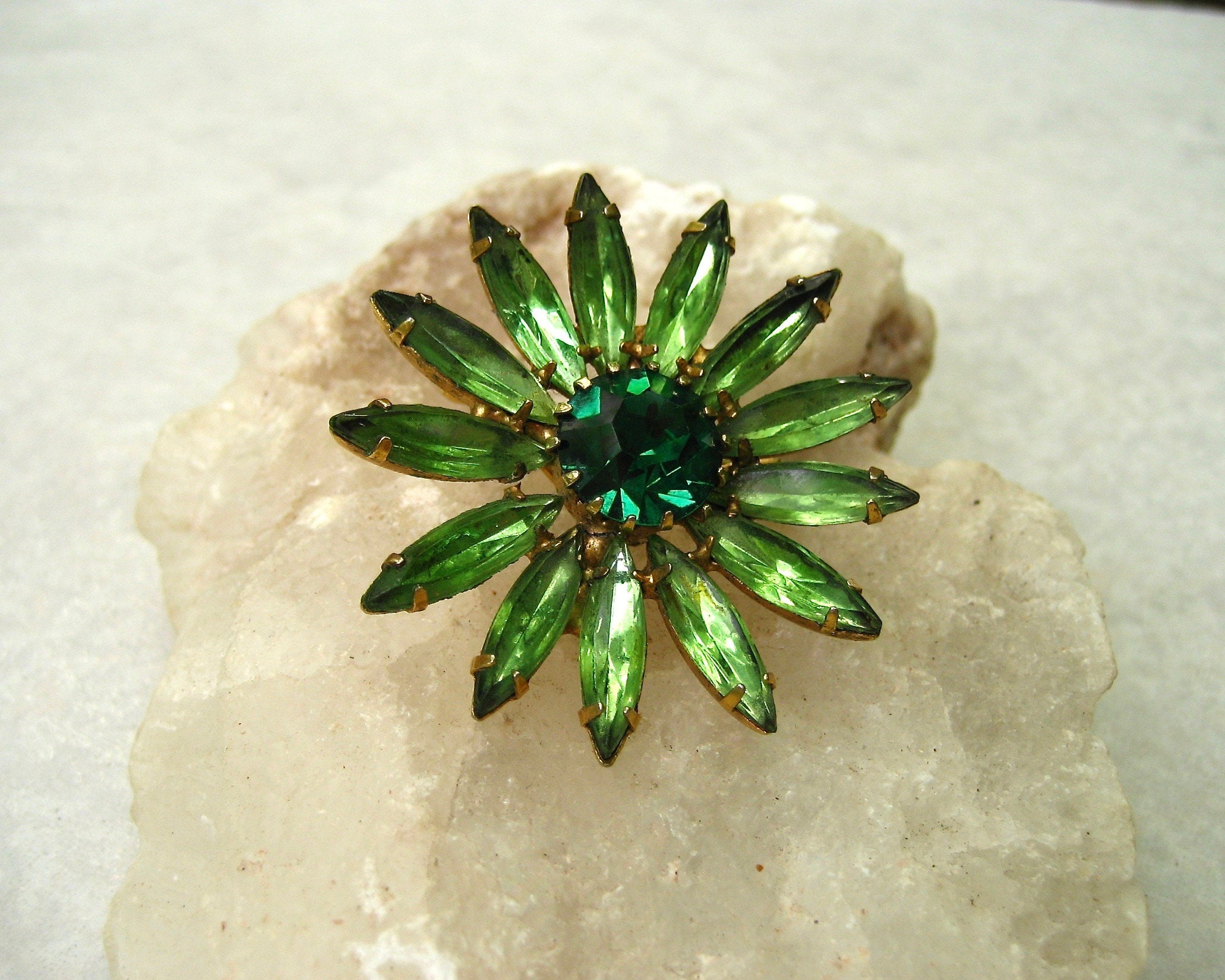 Vintage Green Rhinestone Flower Brooch Navettes Prong Set - Etsy