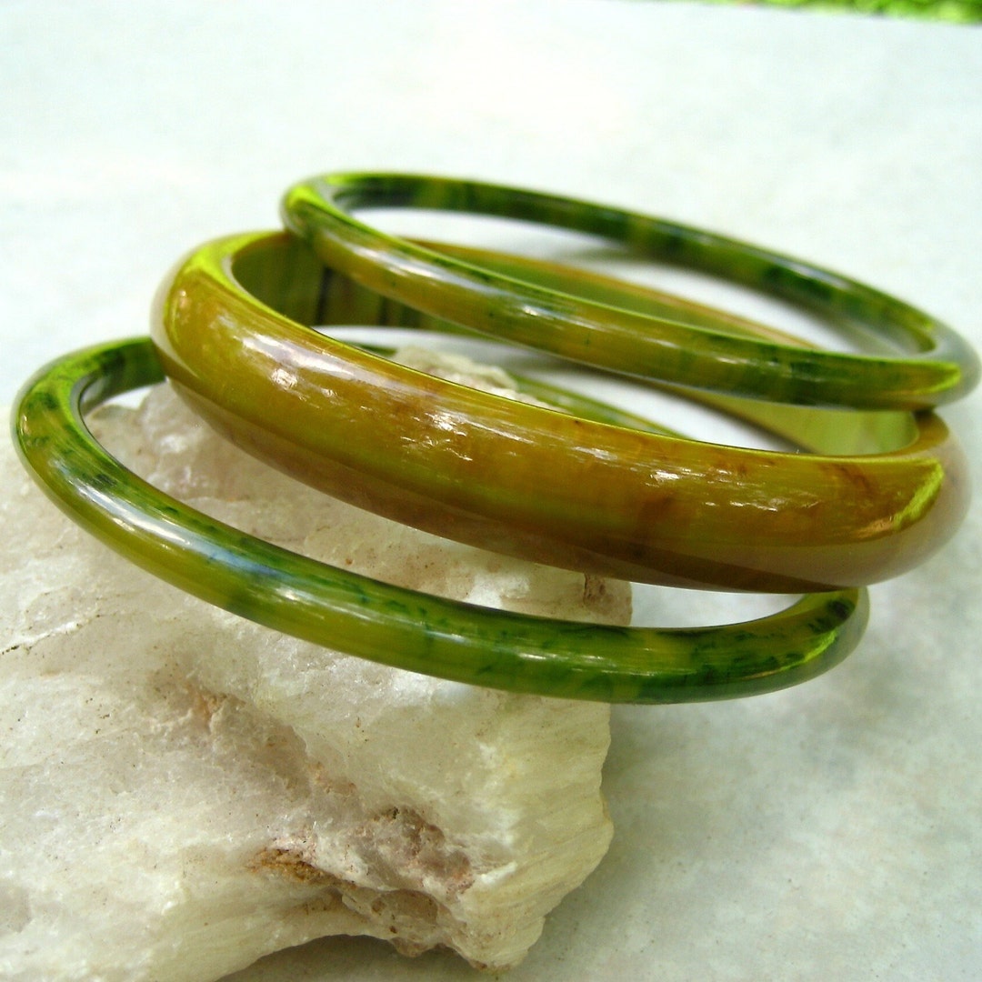 Vintage Bakelite Bangle Bracelets Stack of Three Marbled Green Spacers ...