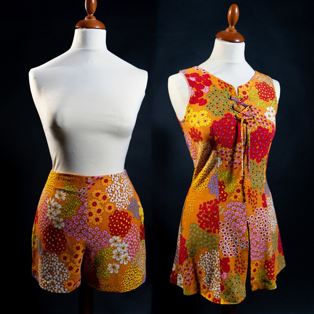 60s 1960s GROOVY Psychedelic 2 Pieces Summer Set . Matching Shorts ...